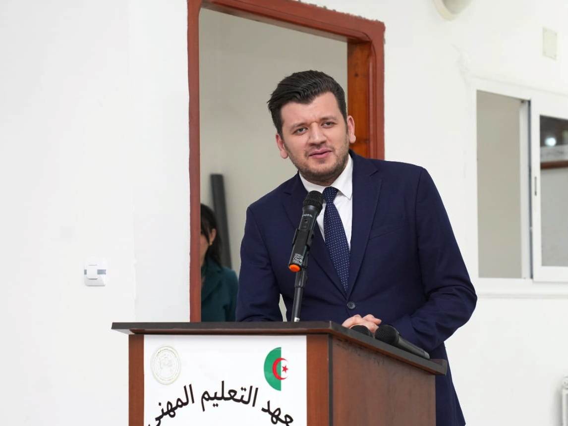 Oualid : les offres de formation évoluent en fonction des besoins du marché du travail | Radio ...