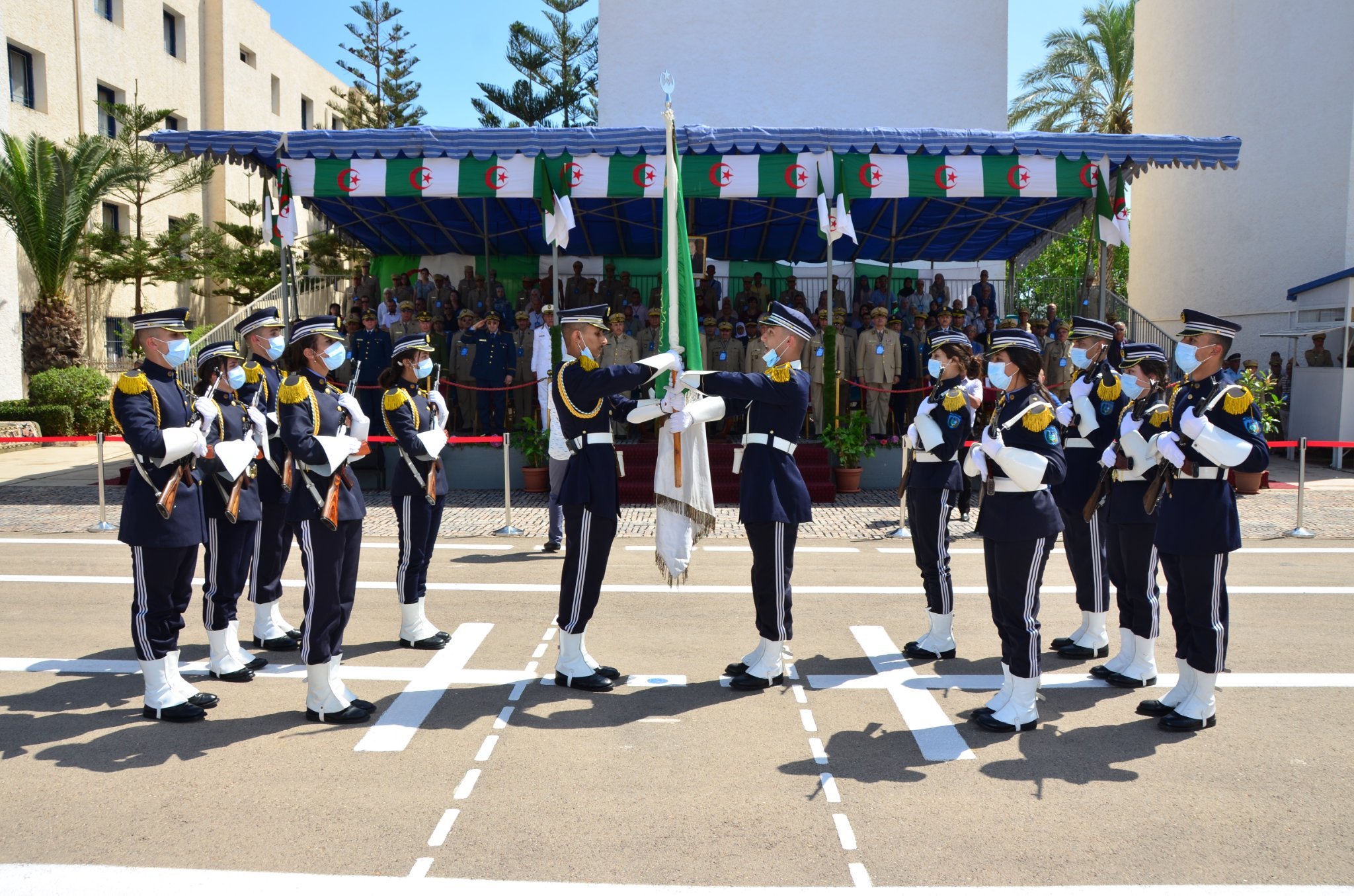 ANP : sortie de la 21e promotion de l'ENPEI-Rouiba | Radio Algérienne