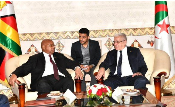 Arrivée à Alger du président de l'Assemblée nationale de la République ...