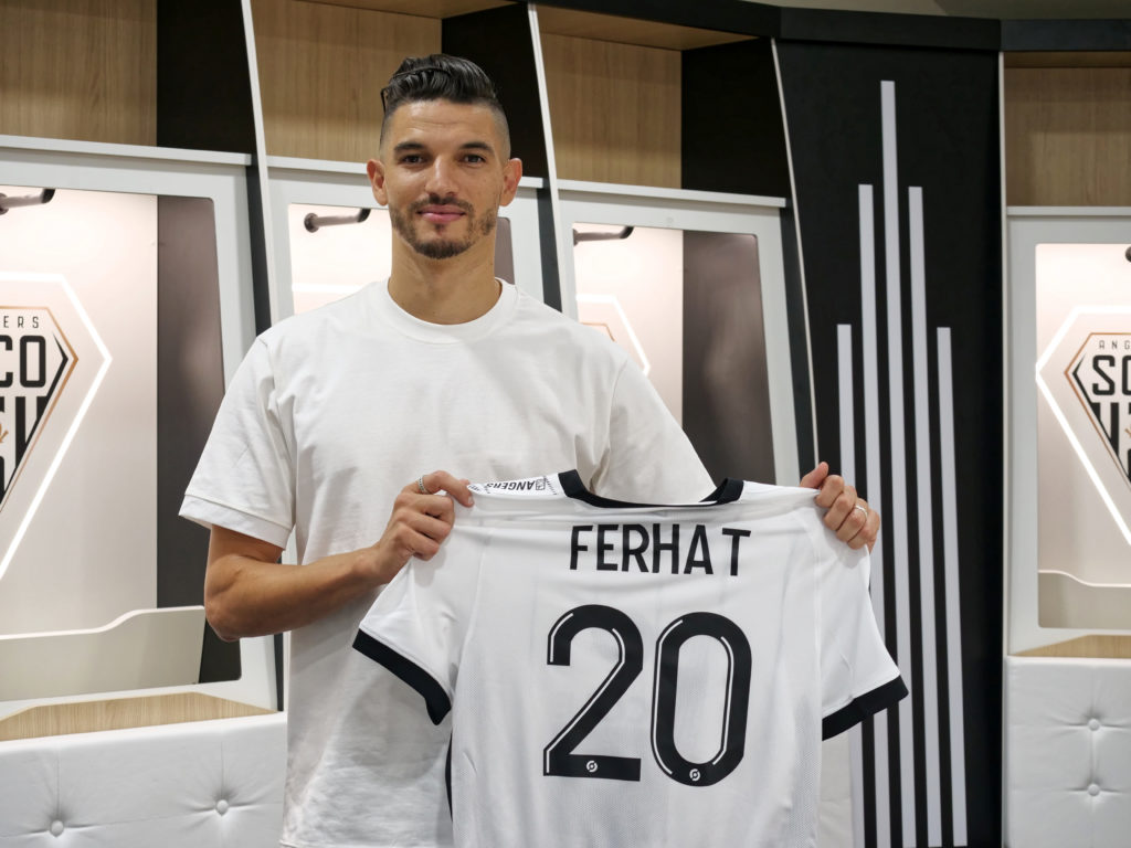 Zinedine Ferhat signe à Angers jusqu'en 2025 | Radio Algérienne